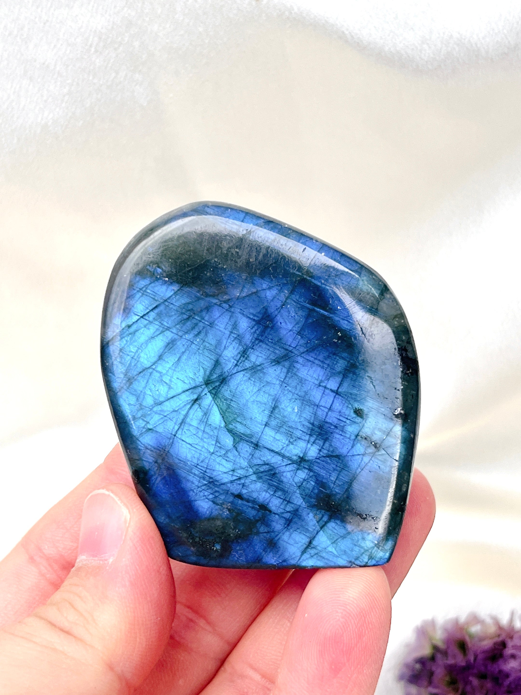 Flashy Labradorite Freeform- Small 02 – Artemis' Stone